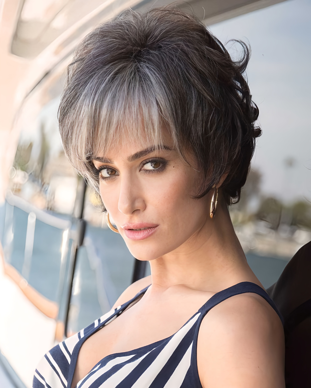 30 Chic and Modern Haircuts: Stay Trendy with These Cutting-edge Styles