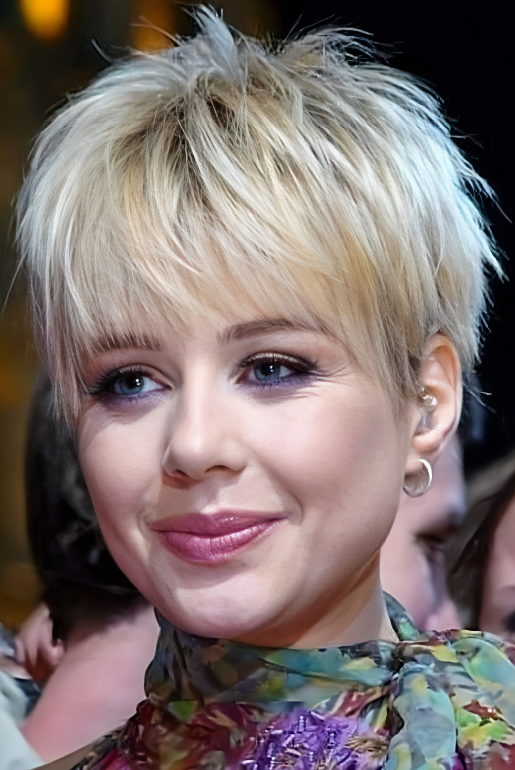 Quick and Chic: 35 Easy Haircuts for Women on the Go