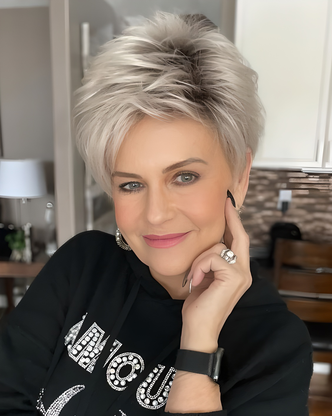 35 Stunning Haircuts for Holiday Parties: Celebrate in Style